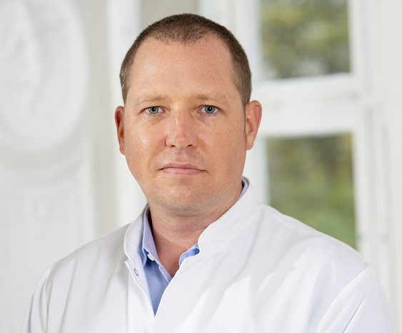 Minimally invasive approach to the treatment of atrial fibrillation ...